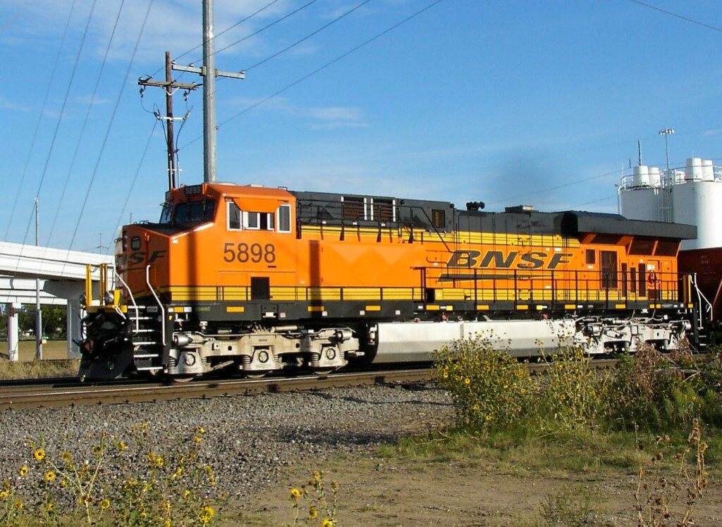 BNSF 5898